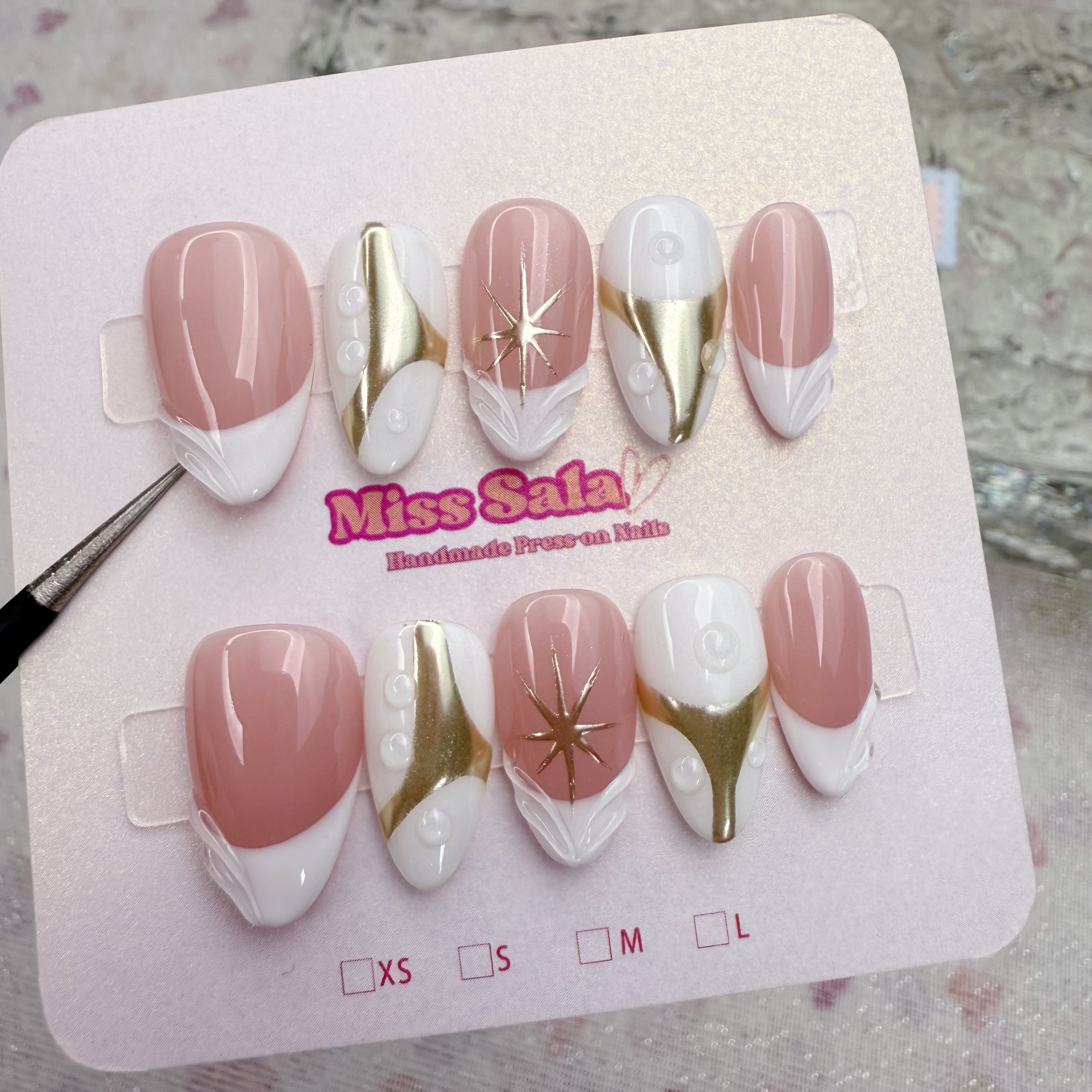 Elegant Fleur – Miss Sala Nails